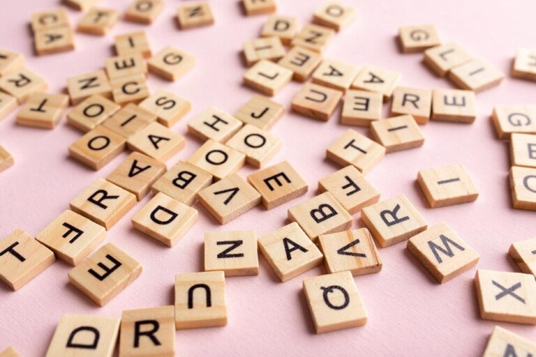 Rzygać czy żygać? Która forma jest poprawna?